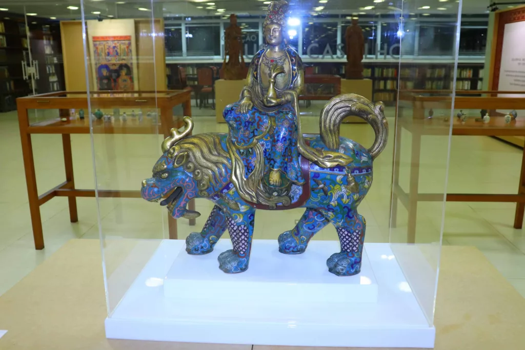 Exposição “A Milenar Arte Chinesa” está em exibição na Biblioteca de ...